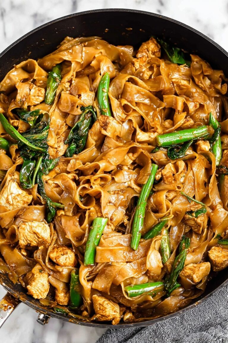 Pad See Ew - Quick & Flavorful Thai Noodle Stir-Fry